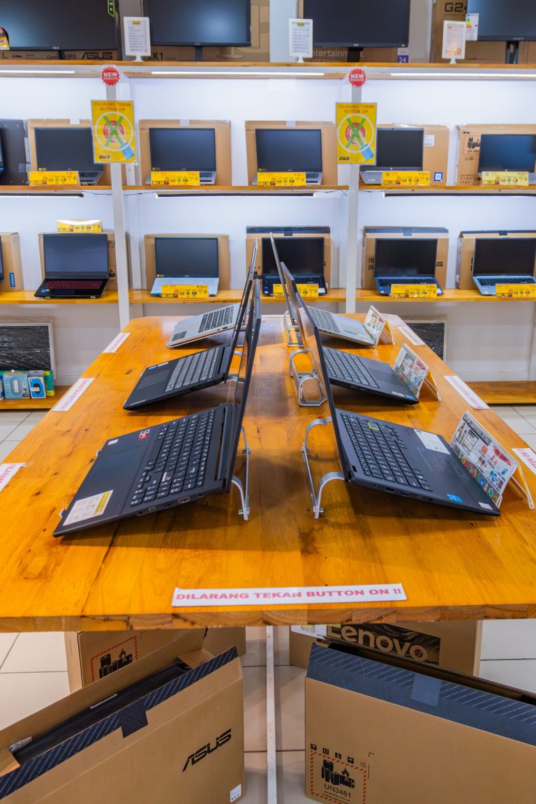 New Laptop - Global We Shop