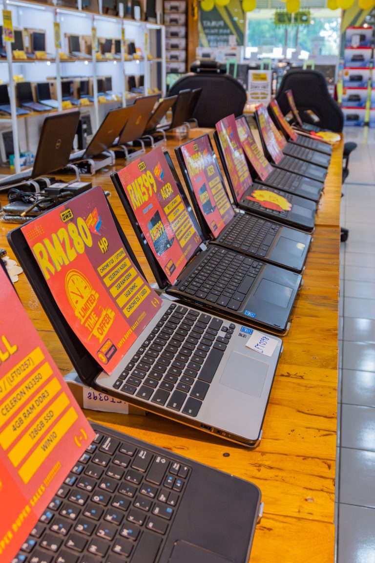 Used Laptop - Global We Shop